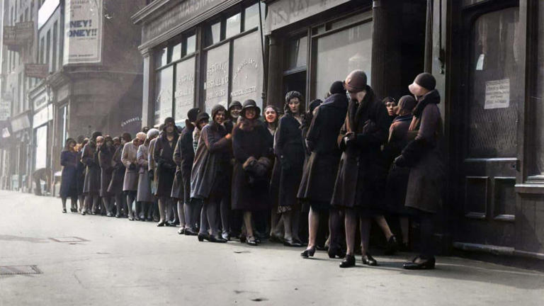 Colorized Photos That Bring the Great Depression to Life