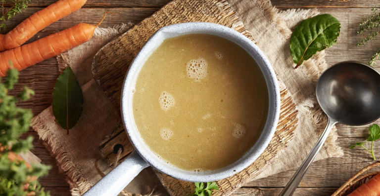 Fini les bouillons cube, ce bouillon liquide de supermarché est validé ...