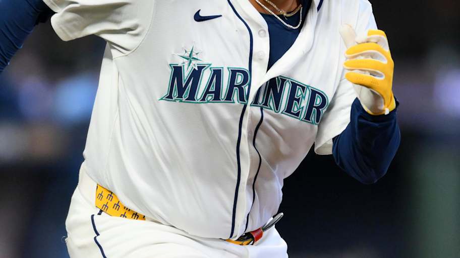 Mariners Star Projected To Sign $72-To-80 Million Contract For Next ...