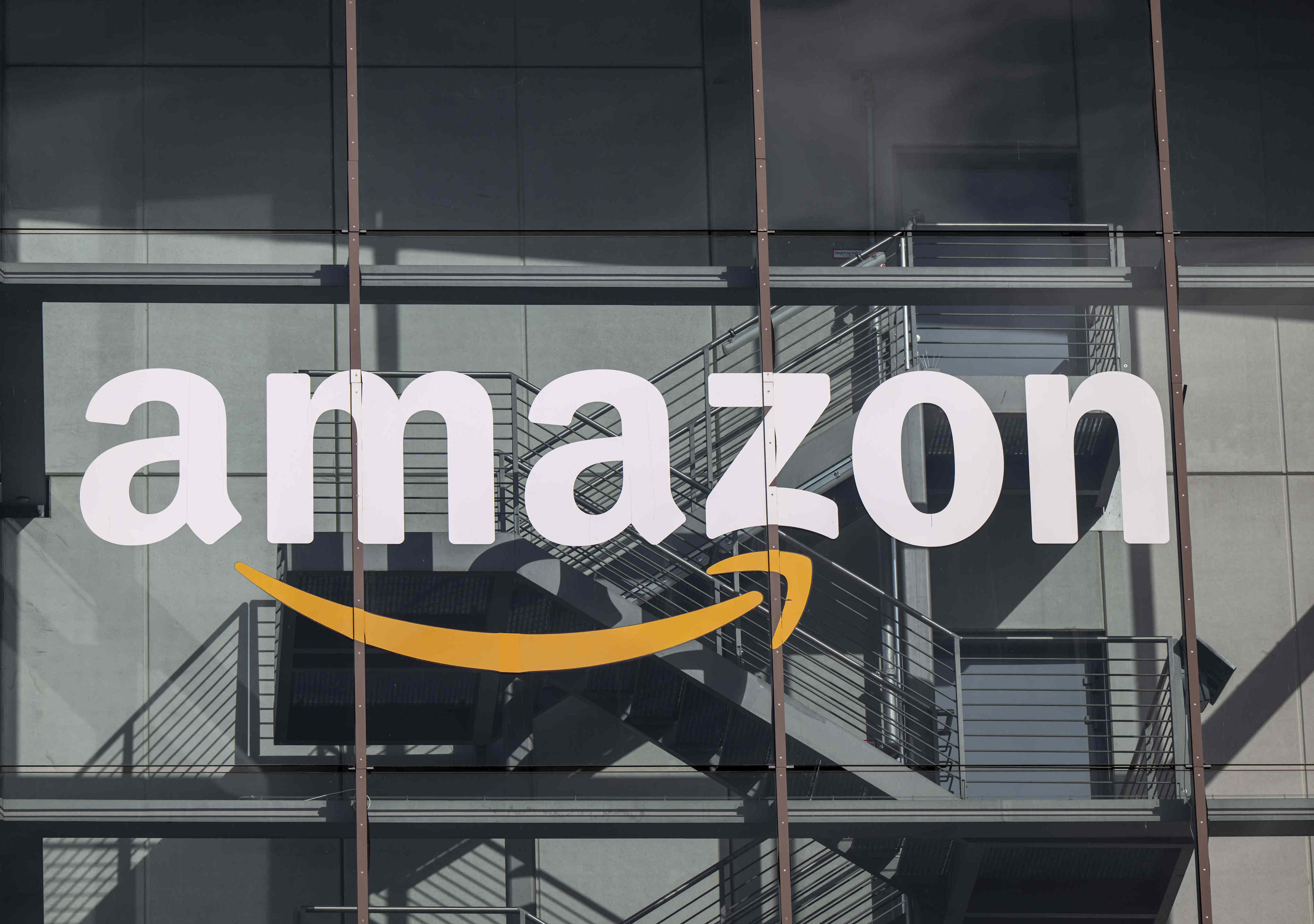 S&P 500 Gains and Losses Today: Amazon Stock Surges as Cloud Business ...