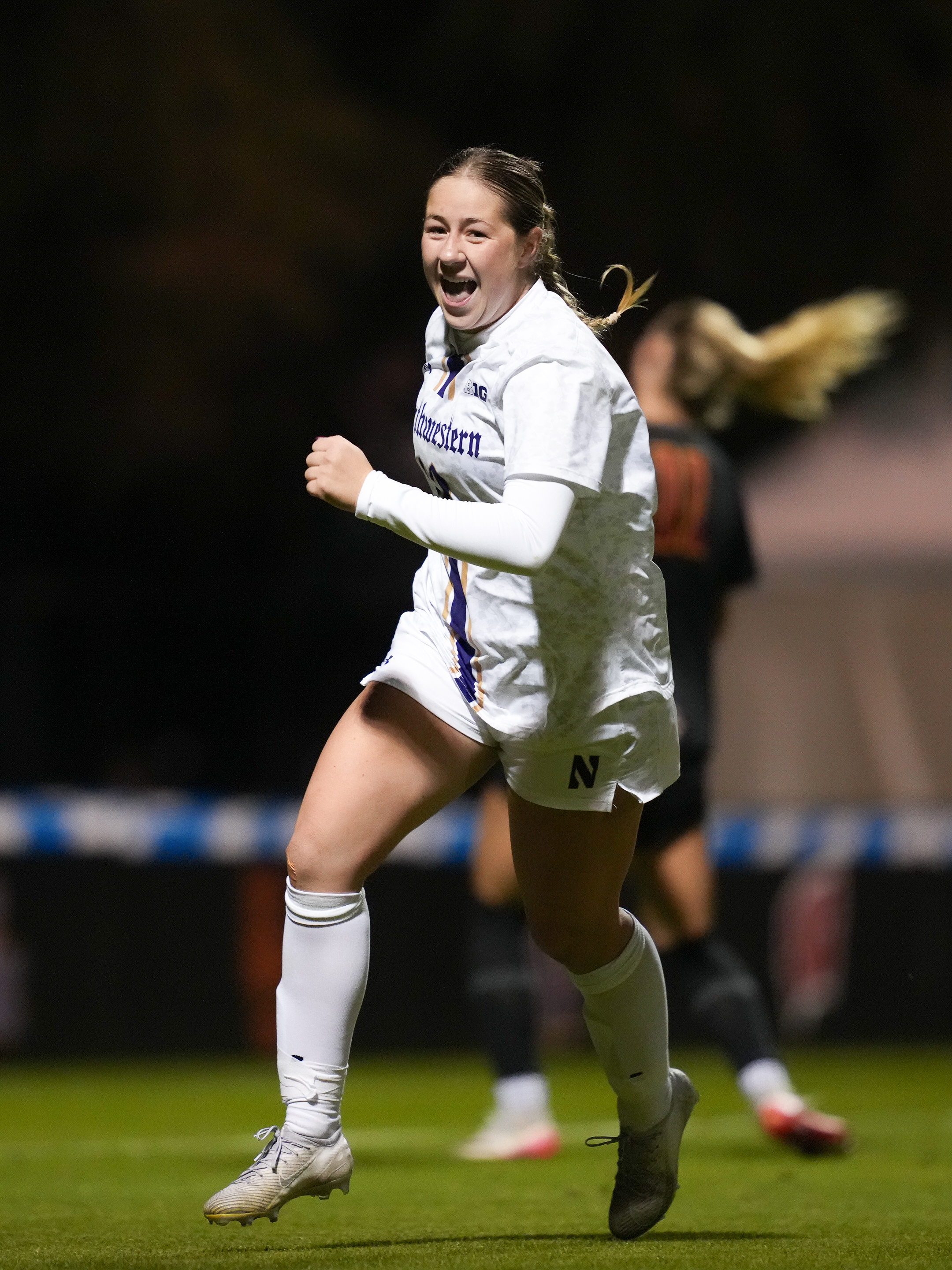Megan Norkett’s late strike lifts Northwestern past USC 1-0, advances ...