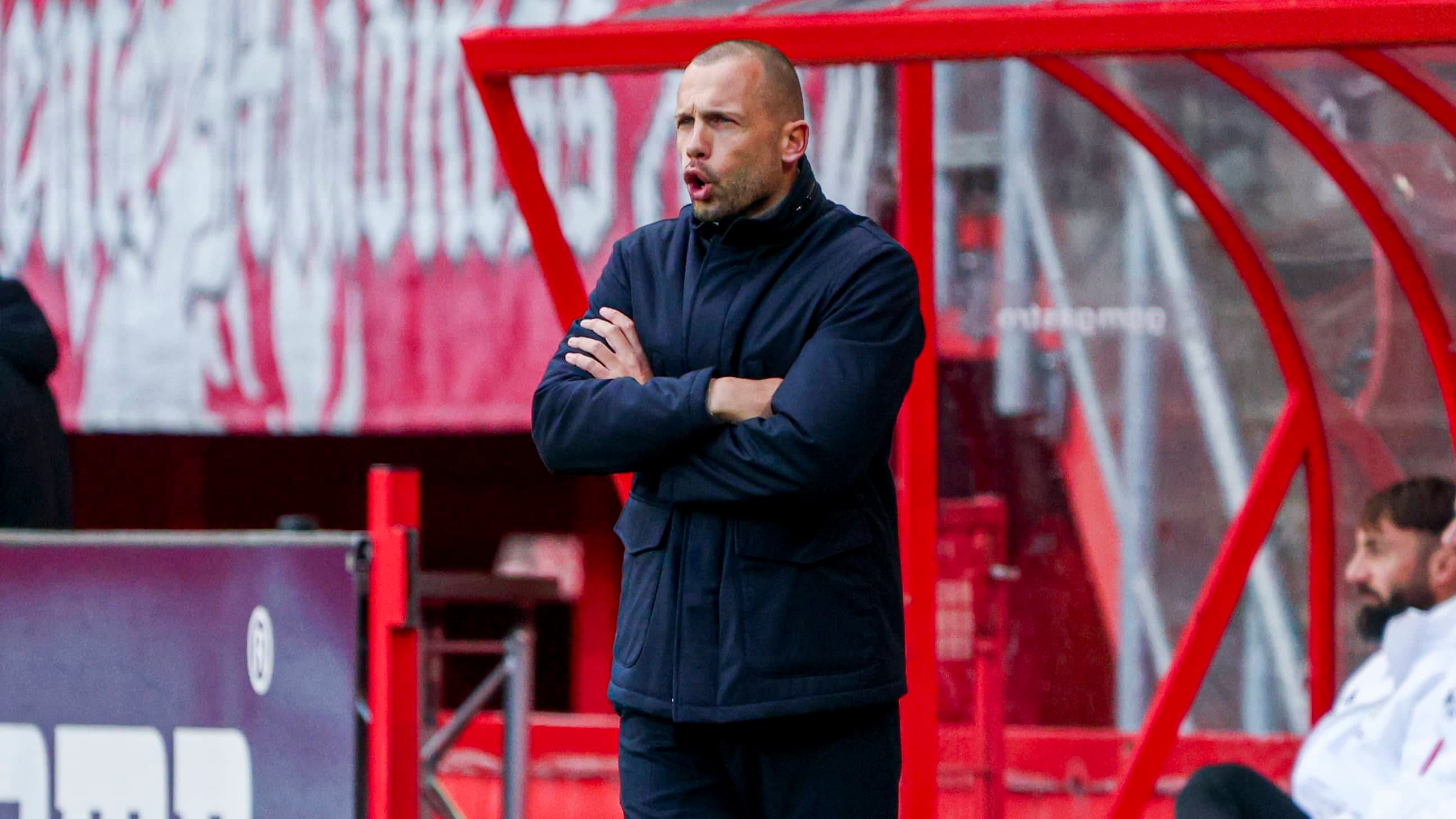 Vermoedelijke opstelling Ajax: John Heitinga wijzigt opstelling in twee ...