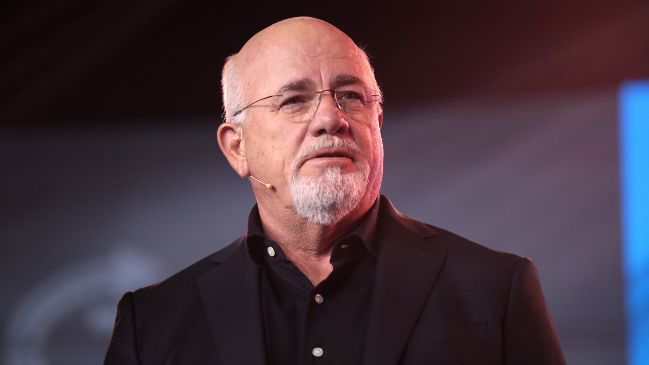 Suze Orman vs. Dave Ramsey on Social Security — who's right