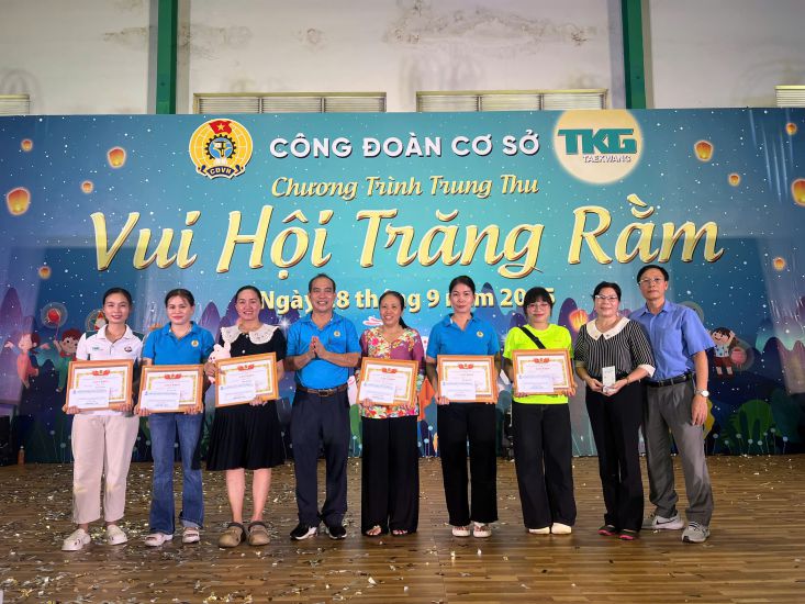 Từ siêu thị công nhân đến trường mầm non cho con 34.000 người lao động