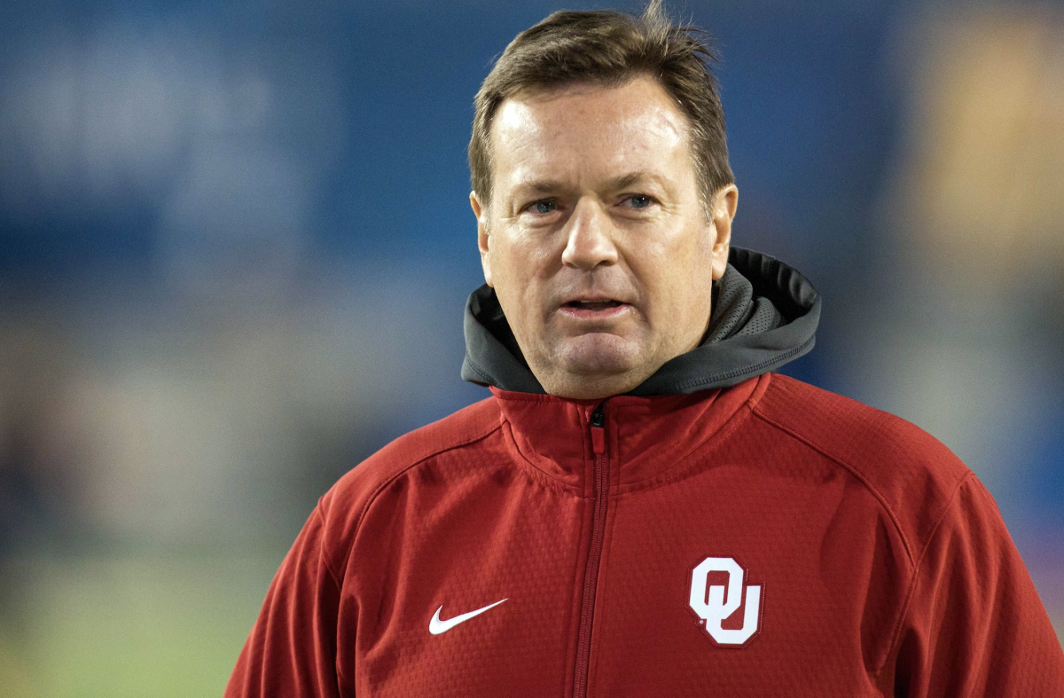 Former Sooners head coach Bob Stoops reveals if he'll be in Neyland ...