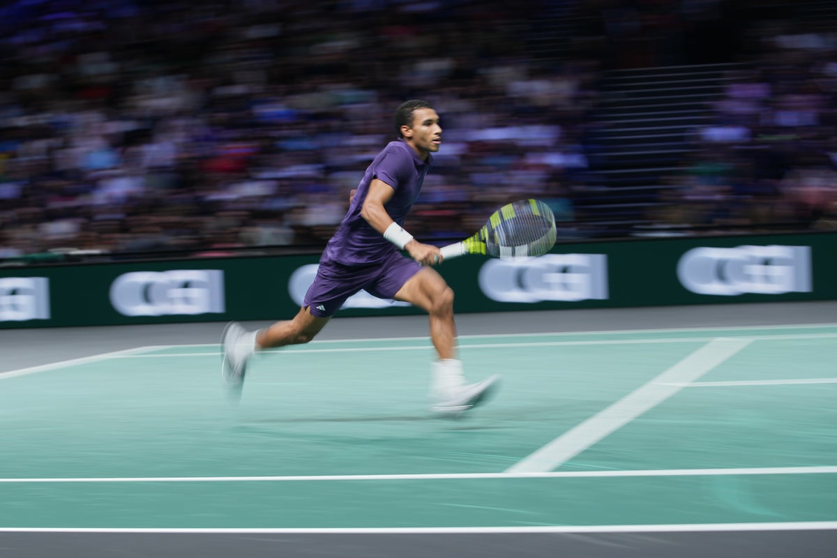 Auger-Aliassime pone fin a la racha de Vacherot en el Masters de París