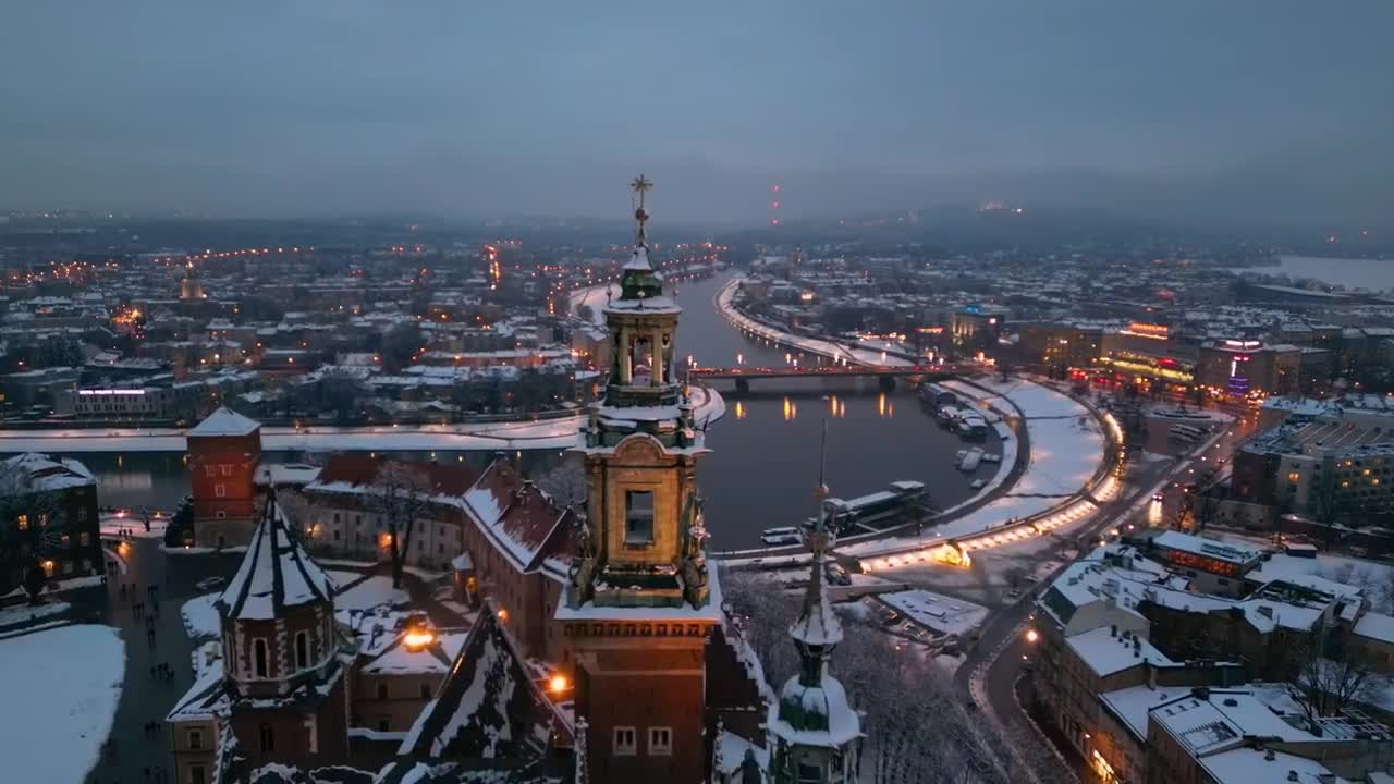 Poland from Above: Breathtaking Views of Cities and Nature...