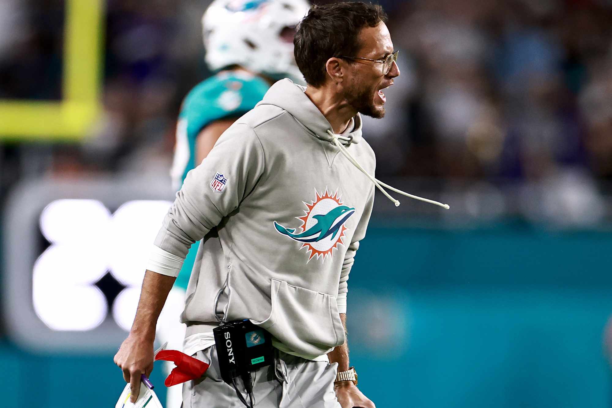 Dolphins Coach Mike McDaniel Blows Up at His Flailing Team with His Job ...