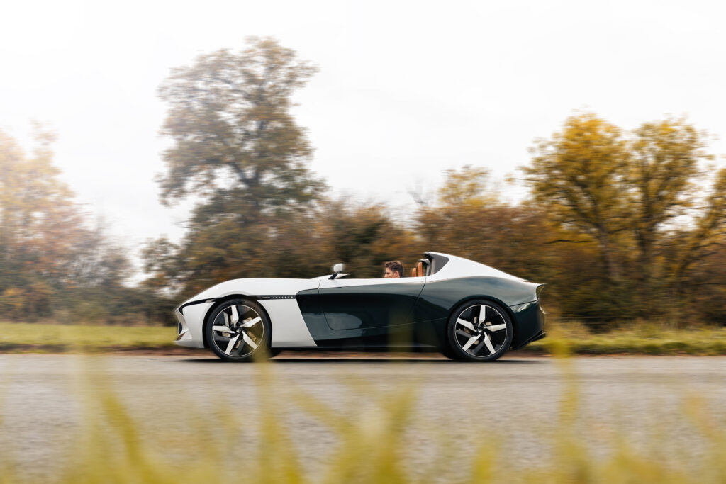Longbow's Speedster aims to revive the featherweight British roadster