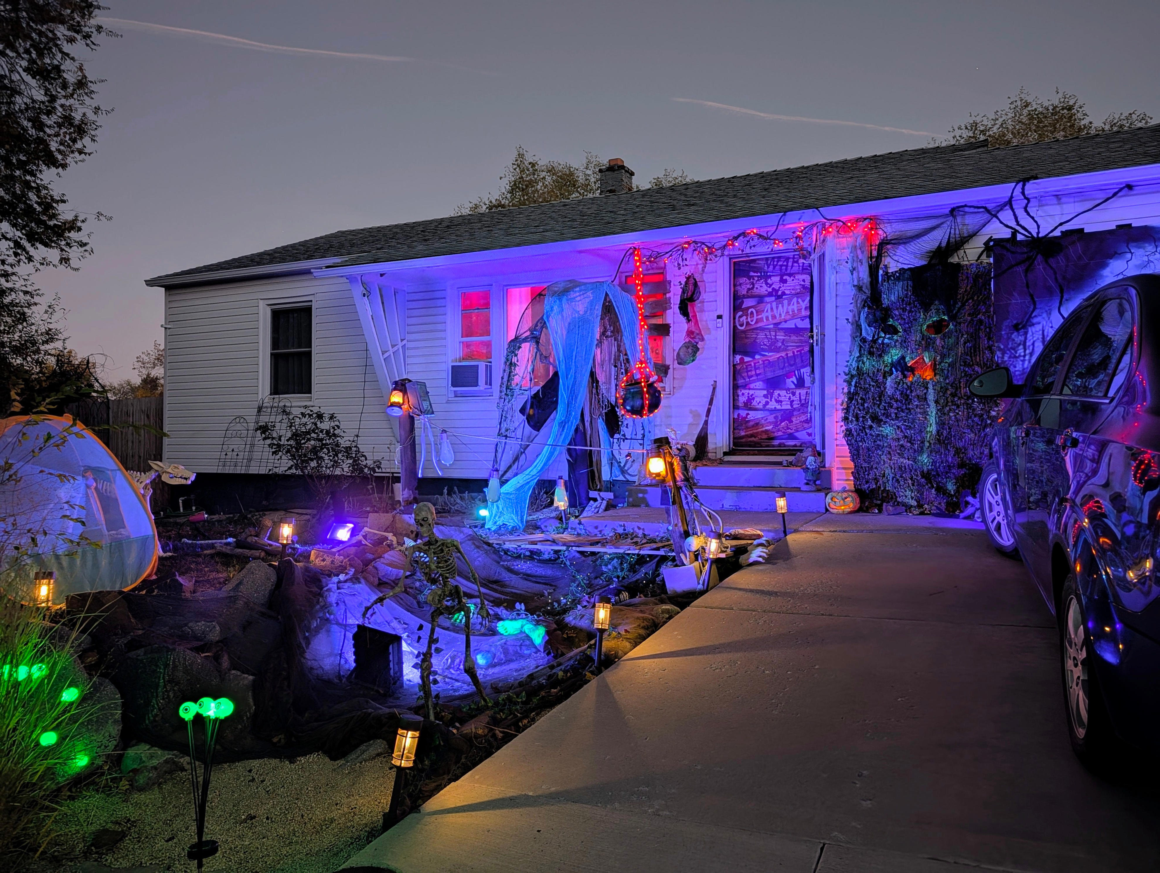 Happy Halloween! Take a look at Reno's spooky decorations for 2025's ...