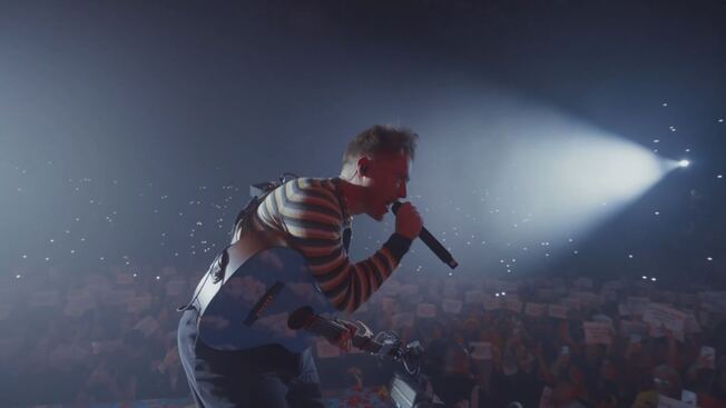 Alfa torna live nei palazzetti