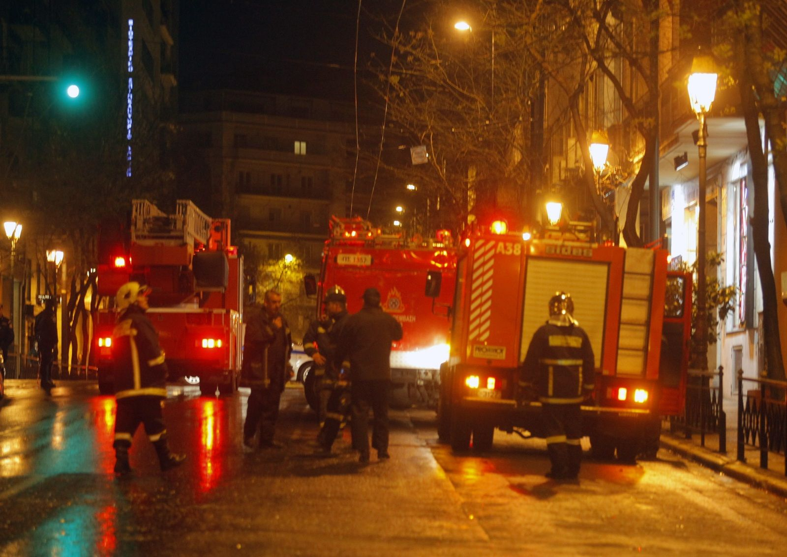 Θεσσαλονίκη: Φωτιά σε σπίτι στο Ωραιόκαστρο - Απεγκλώβισαν μητέρα με ...