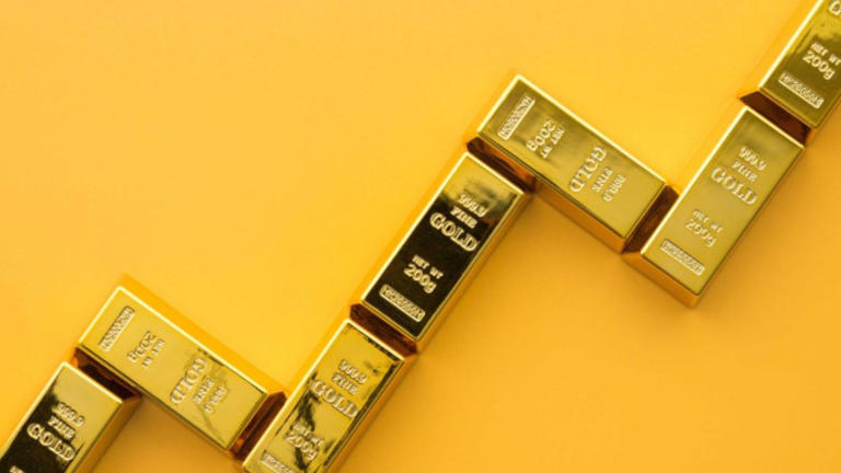 PREDIKSI Harga Emas Besok : Gold Price Turun USD 25/oz, Waspadai Rugi ...