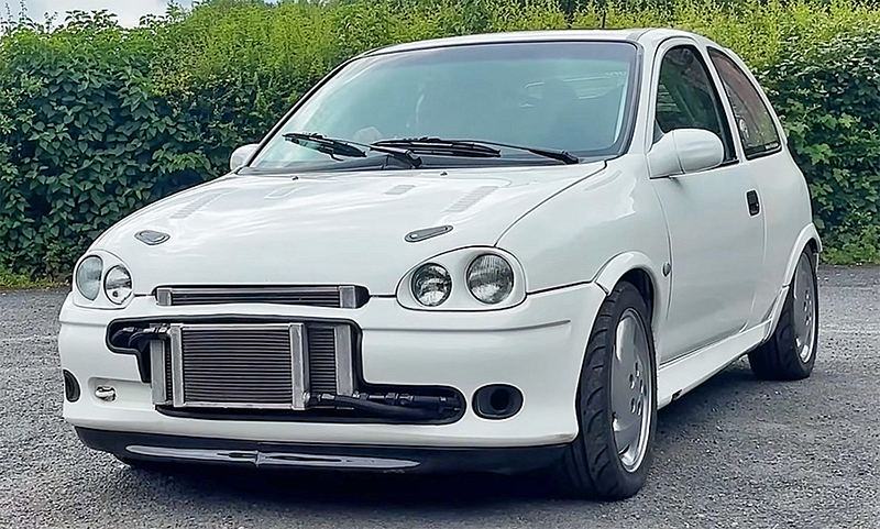 Hyper Sleeper: Opel Corsa Bimotor mit zwei Calibra-Motoren und 1200 PS