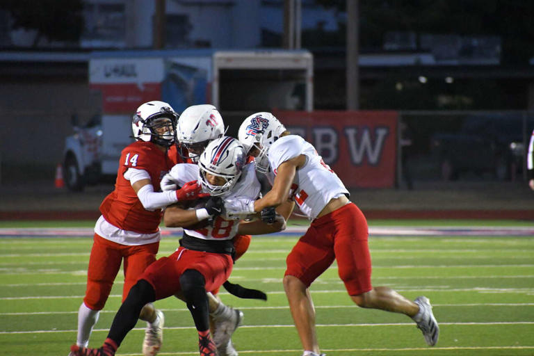 Wichita Falls Memorial hands tough district loss to Plainview Bulldogs