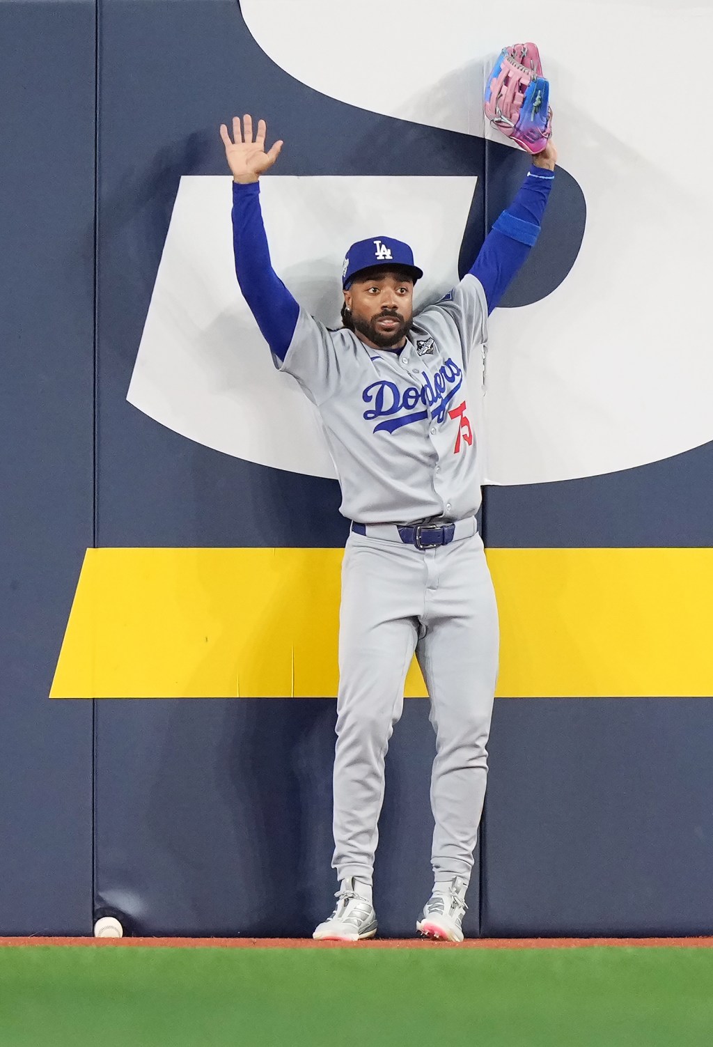 World Series Game 6’s ninth inning was complete chaos — from a bizarre ...