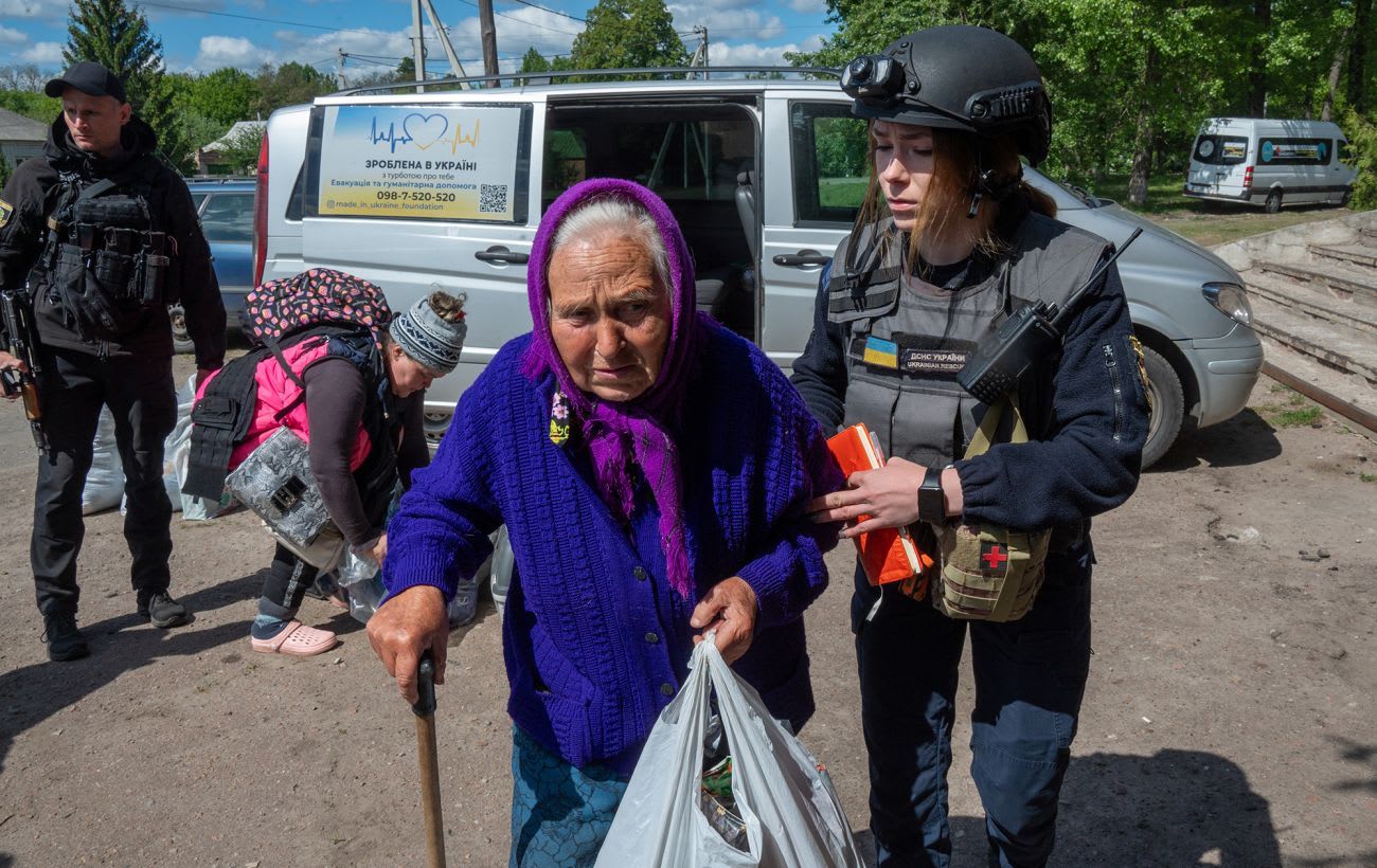 Evacuation from frontline regions of Ukraine reaches over 120,000 ...