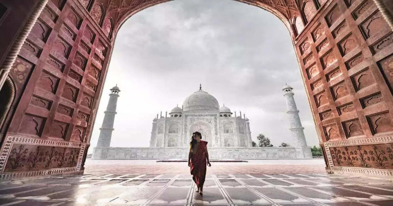 The Taj Mahal is 10x more beautiful in real life, and no filter can do ...