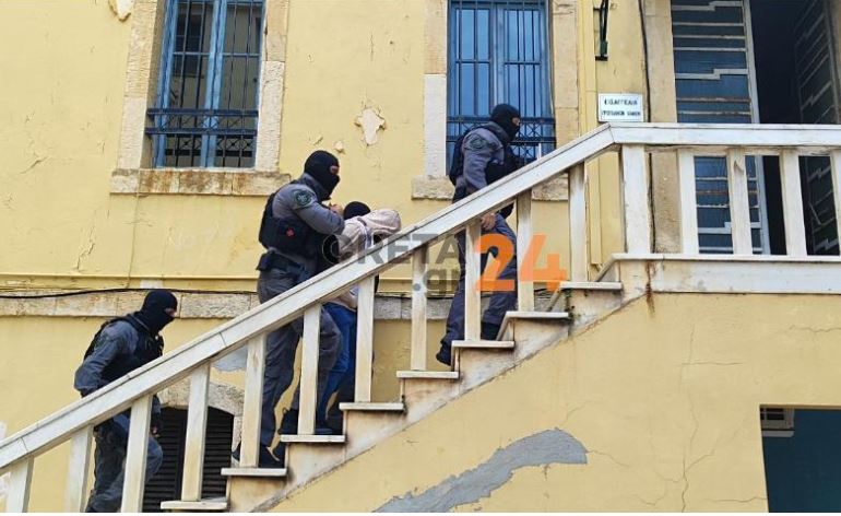 Χανιά: Στον ανακριτή με αλεξίσφαιρο γιλέκο ο 23χρονος που σκότωσε τον ...