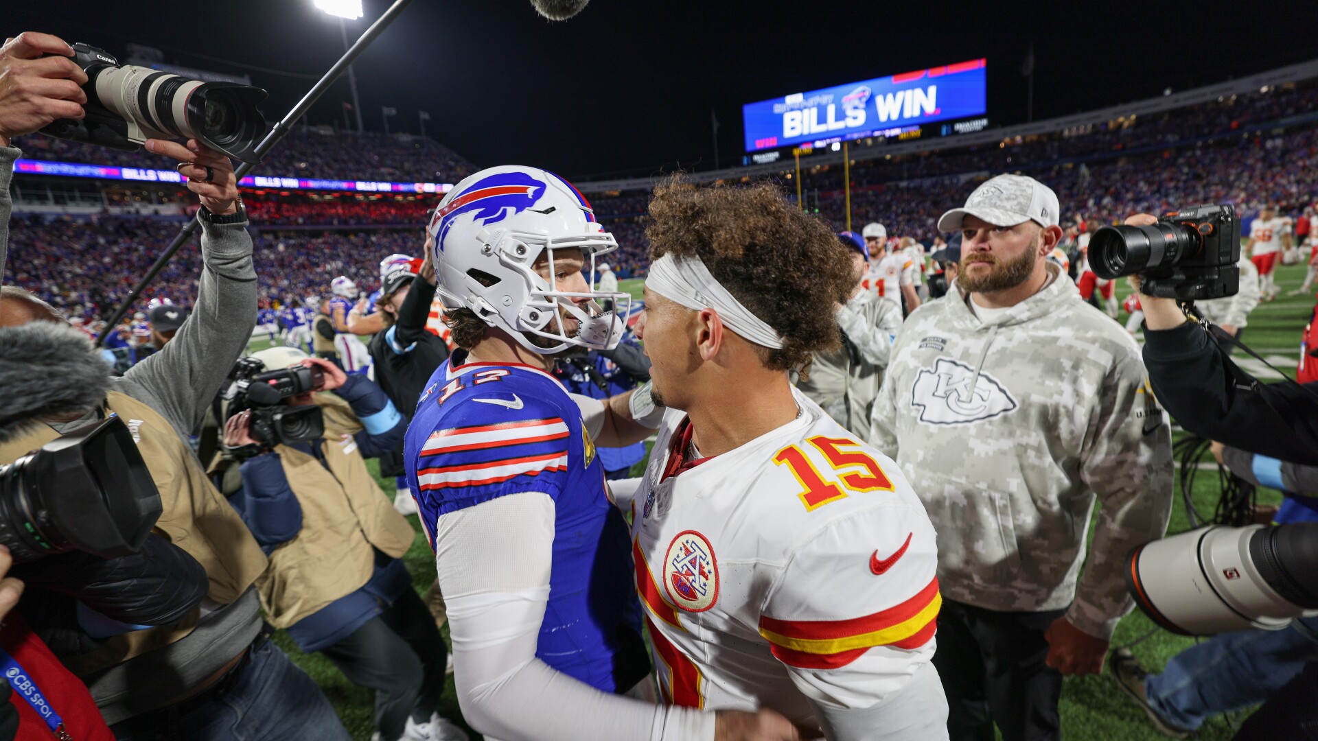 Patrick Mahomes, Josh Allen are first and second in MVP odds heading ...