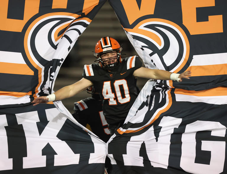 Ohio high school football playoff scores, North Canton Hoover vs ...