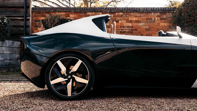 Dramatic Longbow Speedster Demonstrator Model Unveiled