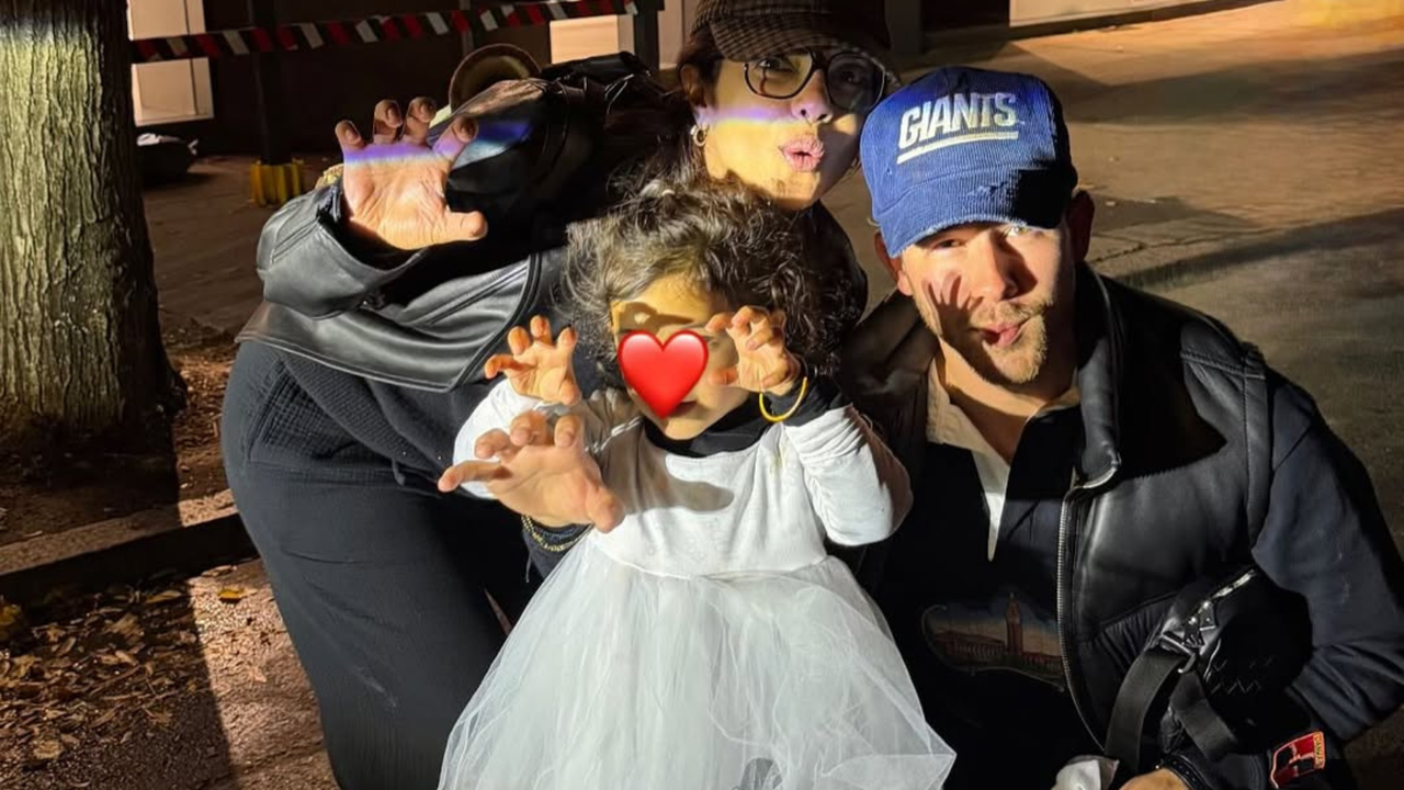 Priyanka Chopra, Nick Jonas Celebrate Halloween With ‘Spooky Ghost ...