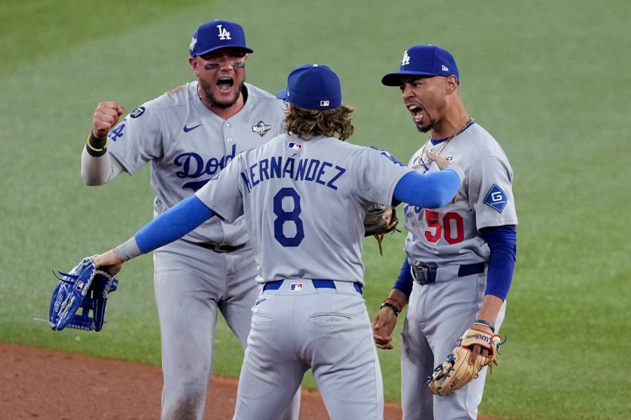 L.A. holds off Toronto 3-1 to win World Series Game 6; decisive Game 7 ...