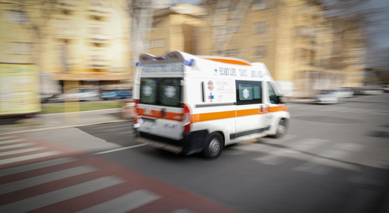 Travolto mentre soccorre un automobilista in difficoltà, morto 25enne a ...
