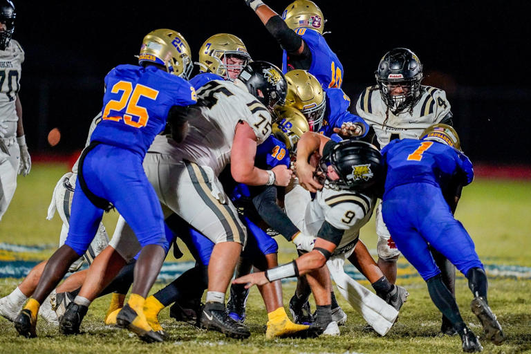 Jyron Hughley's huge night not enough for Cardinal Newman football vs ...