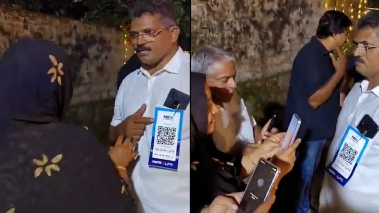 Kerala Bride's Father Wears Paytm QR Code at Wedding; Guests Scan to ...