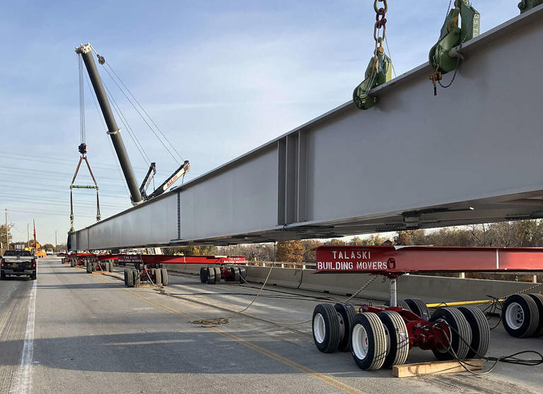 Caseville building mover wins award for 277-ft beam move