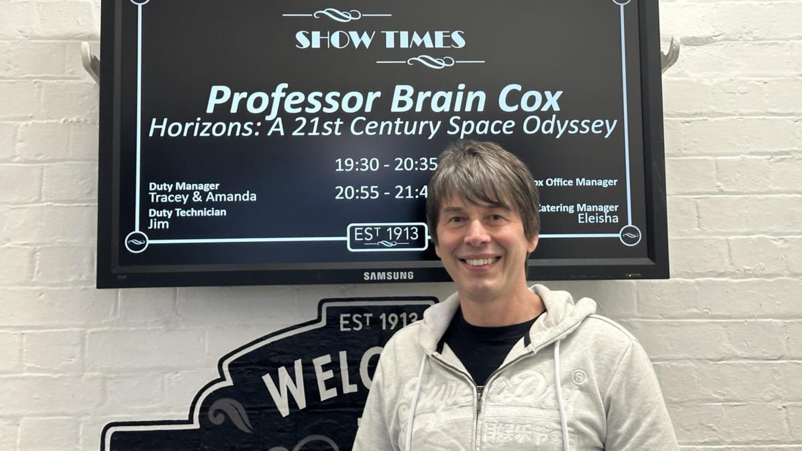 Is AI the Real Threat? Deepfakes Target Top Physicists to Admit 3I ...