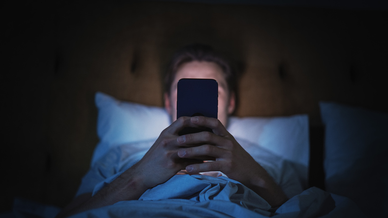 How does ‘doomscrolling’ actually affect us? Experts weigh in