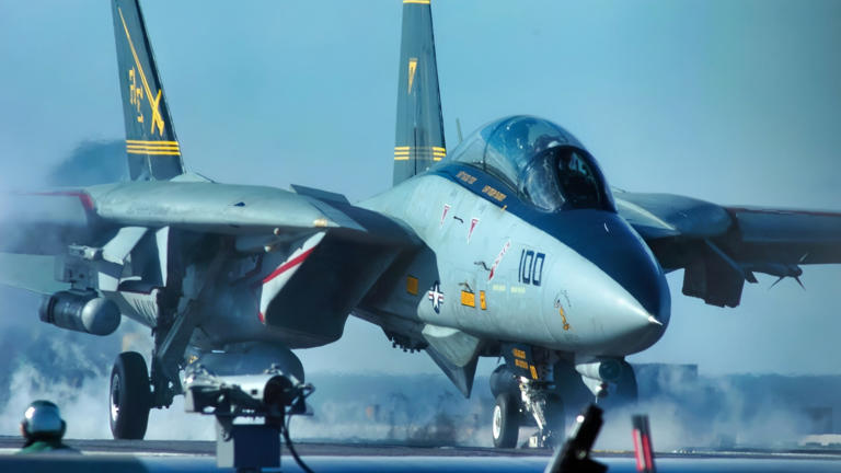 Don't tell the US Navy: Iran is the only country on Earth still flying ...