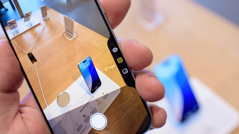 iOS 26's New Camera Feature Is Easy To Miss But You Need To Start Using It