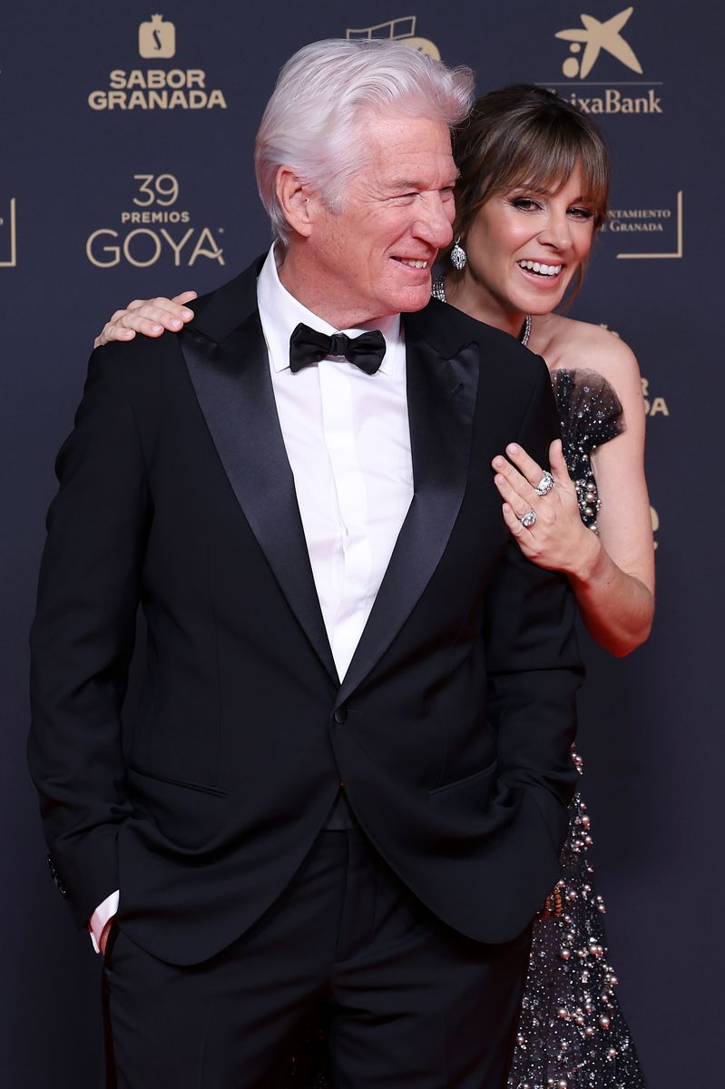 Richard and Alejandra Gere back in the US after one year in Spain: Here ...