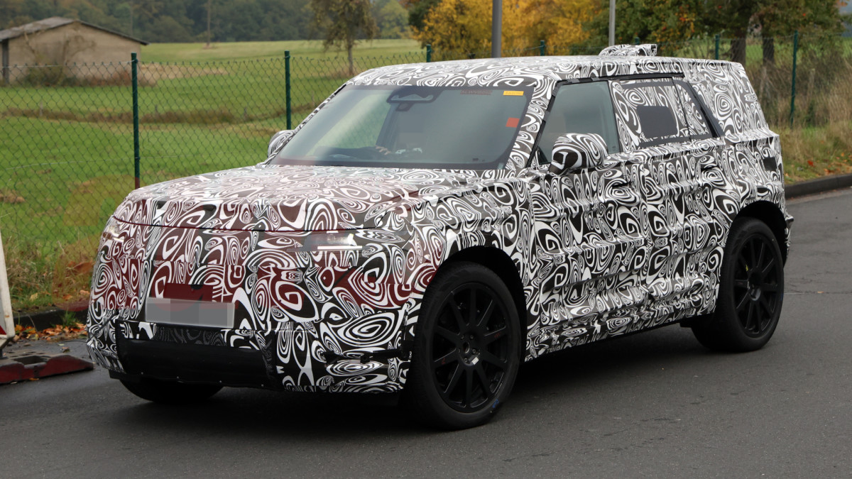 Land Rover's Baby Defender Looks Way Better Than A BMW iX, Even In ...