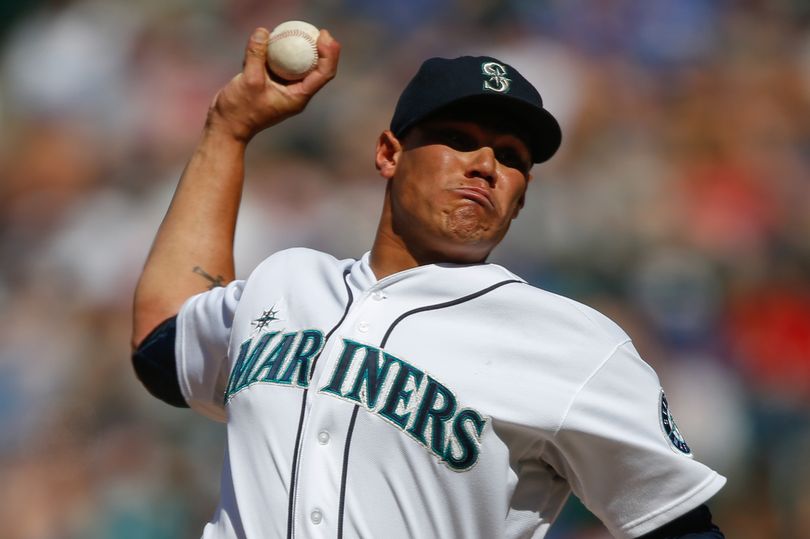 MLB mourns death of Yoervis Medina, 37, after heart attack while driving