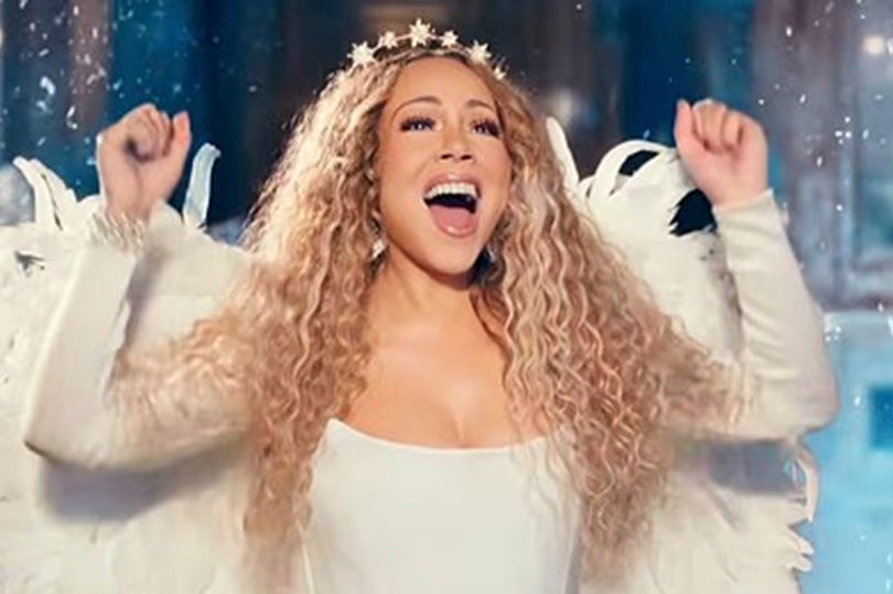 Mariah Carey declares start of festive period in iconic clip - 'It's time'