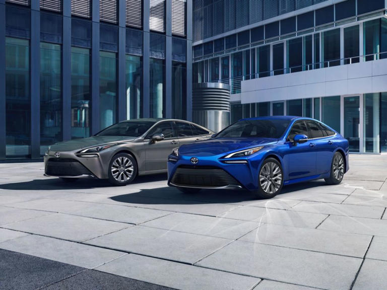 Toyota Sued for $5.7 Billion Over Mirai Hydrogen Cars