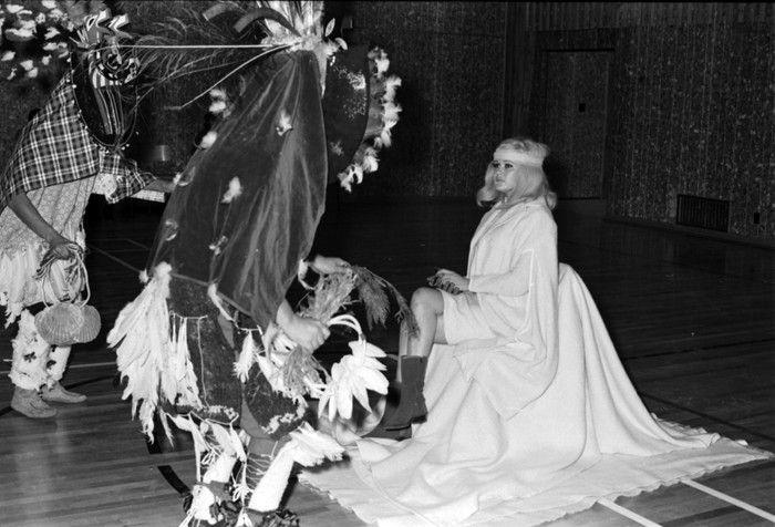 This Day in History, 1966: Sex symbol Jayne Mansfield goes wild in ...