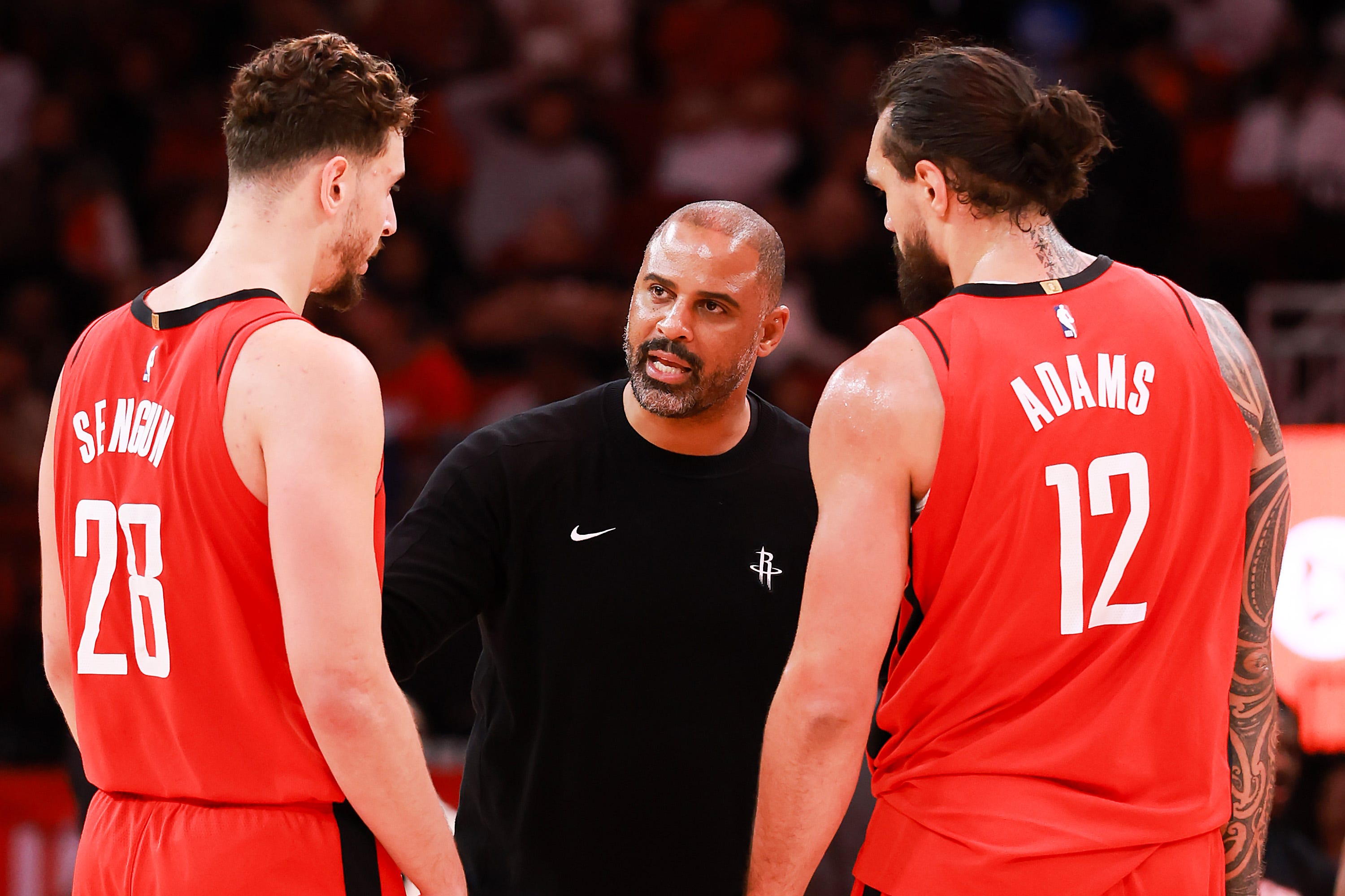 Rockets ankle sprains: Steven Adams plays, Alperen Sengun to miss time