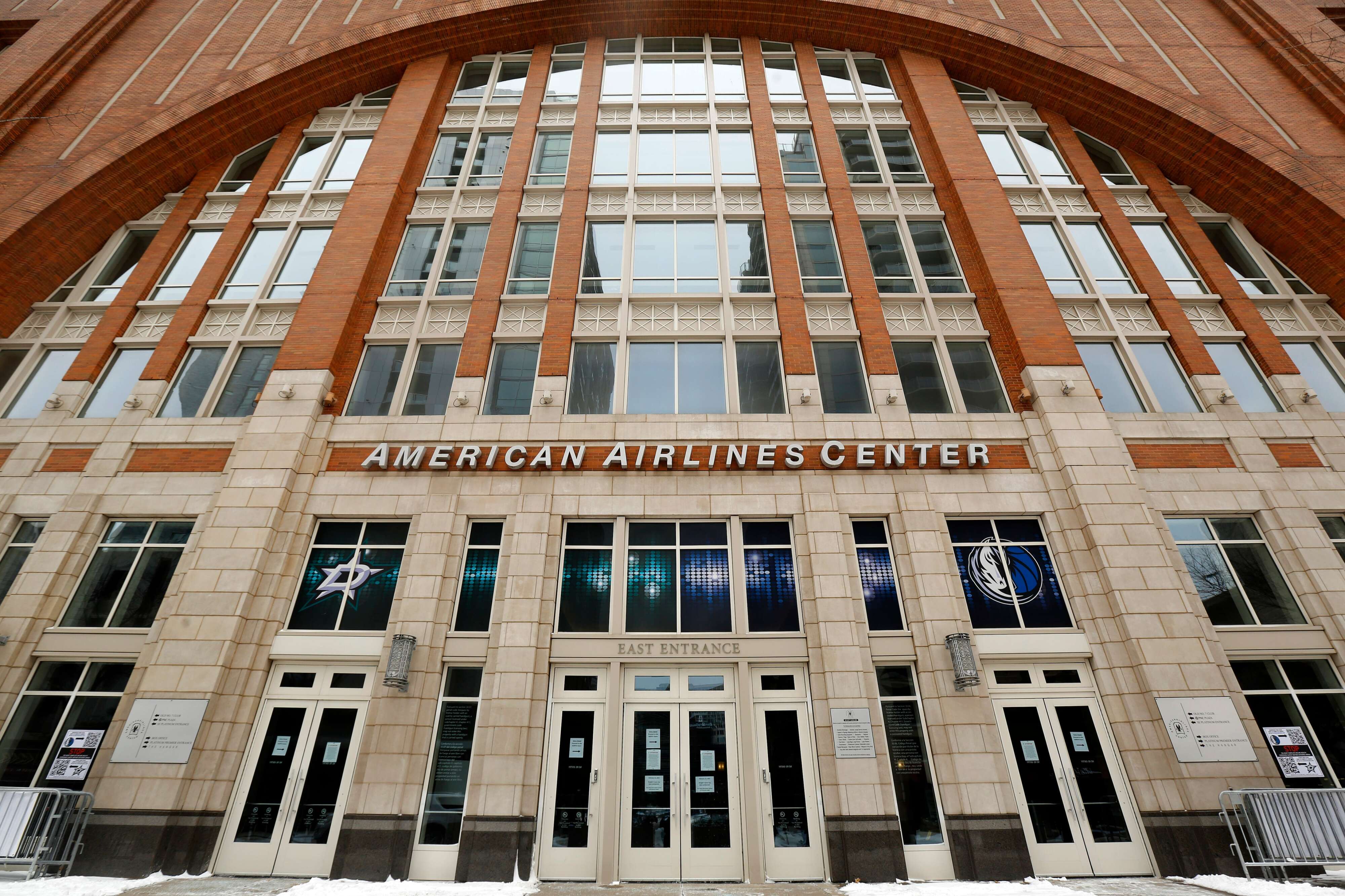 As Mavs-Stars legal battle nears, Mark Cuban weighs in on teams’ long ...