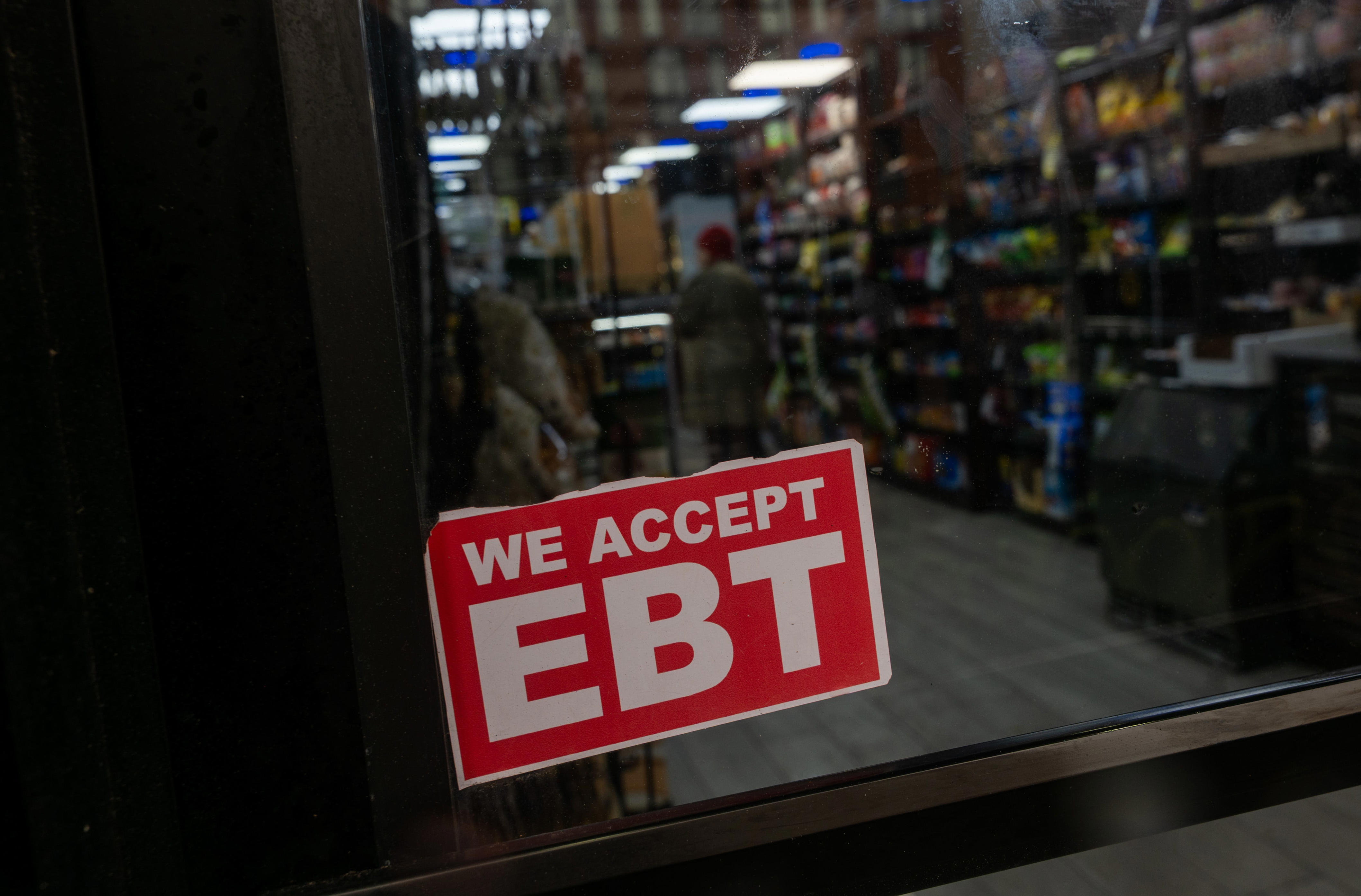 Mississippi issues partial SNAP benefits, says full payments coming 'as ...