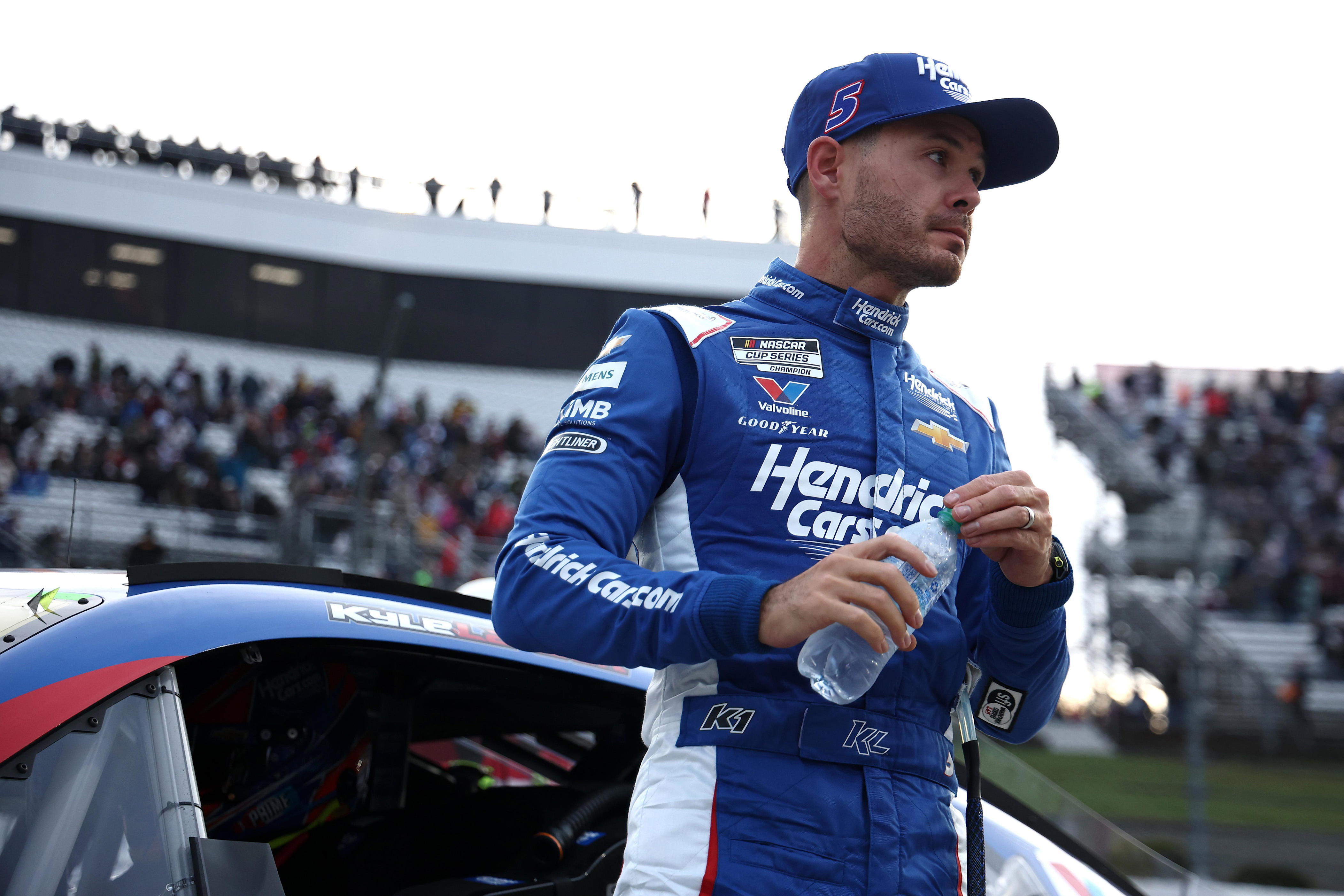 NASCAR Phoenix qualifying live results, Cup Series sets starting lineup