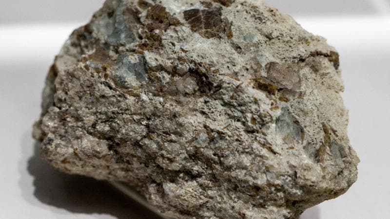 Cina sospende restrizioni a export terre rare nella Ue. Aperture anche ...