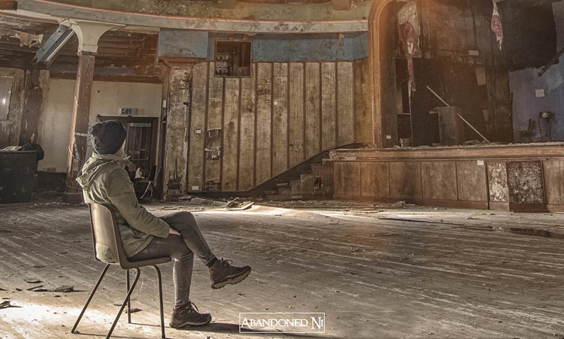 Woman who explores abandoned buildings reveals the photo she took of a ...