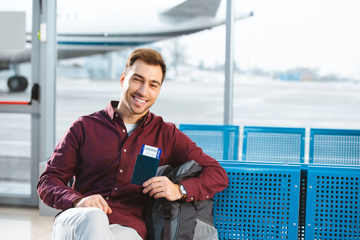 10 Things Smart Travelers Always Do Before a Flight
