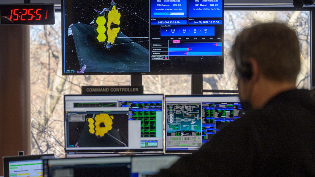 AI restores James Webb telescope’s stunning clarity